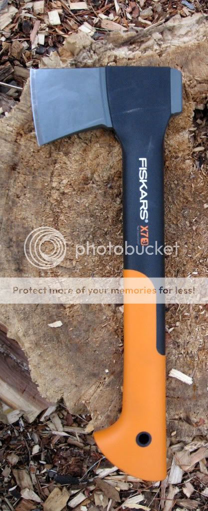 REVIEW- The new Fiskars X7 14" Hatchet | BladeForums.com